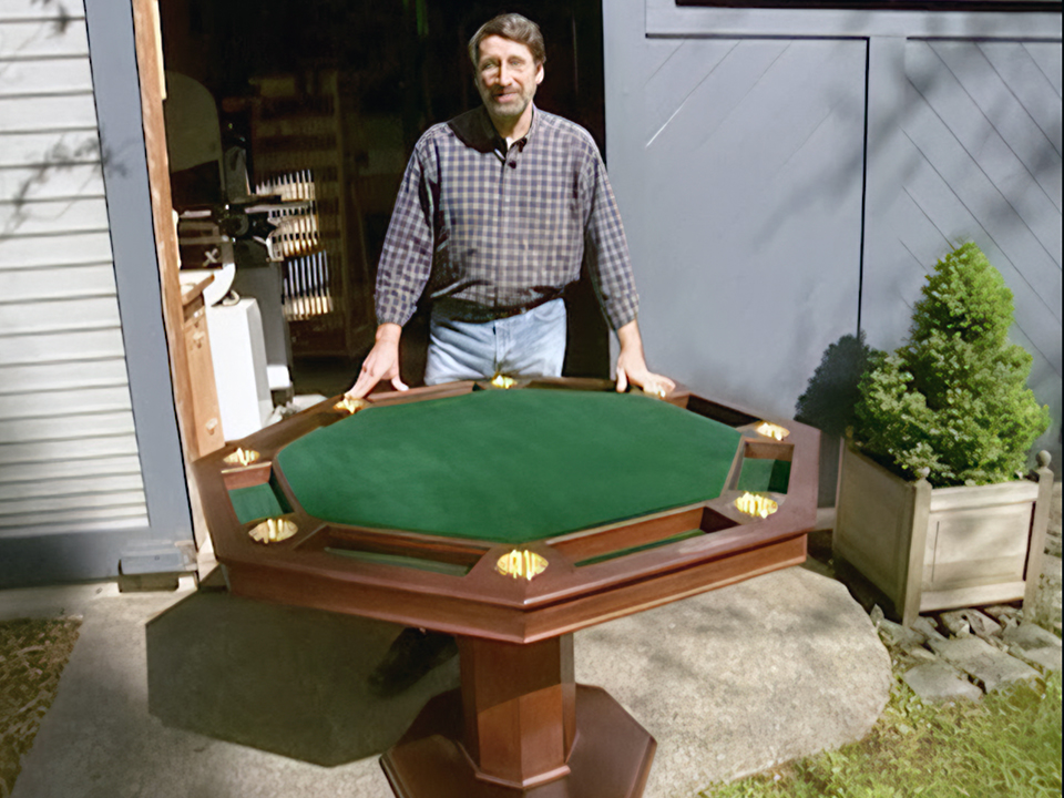 Poker Table - The New Yankee Workshop
